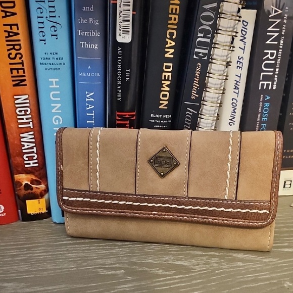 b.o.c. | Bags | Boc Born Concepts Brown Trifold Wallet Saddle Tooled ...